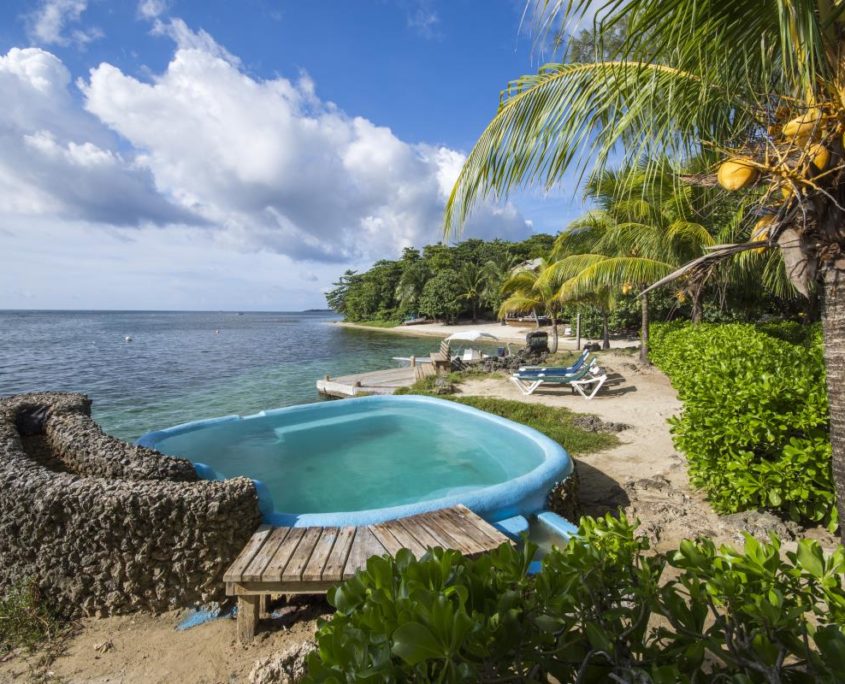 Karibik – Honduras – Roatan – Las Rocas – Hotel | Nautilus Tauchreisen